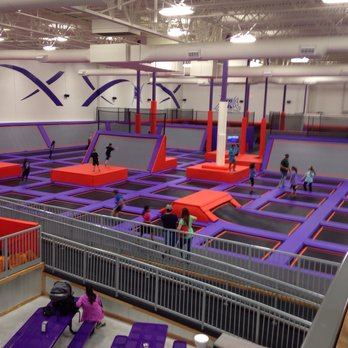Jumping Trampoline Parks With Foam Pit - Bleegame