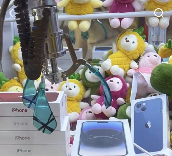 Top-Selling Prizes for Claw Machines All Year Round (2025 Guide) - Bleegame