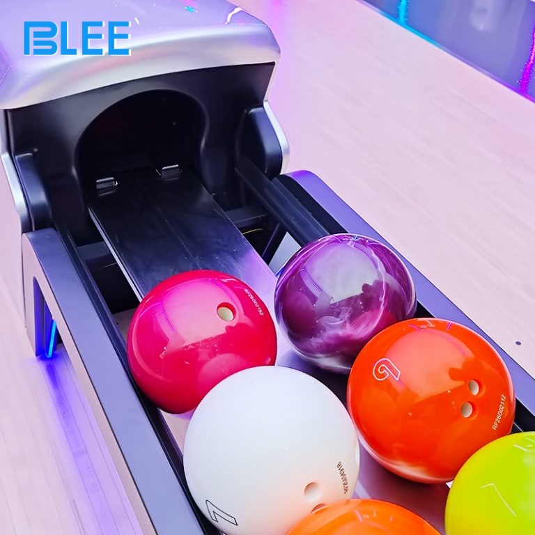 Interactive Digital Bowling Alley Equipment Indoor Bowling System ...